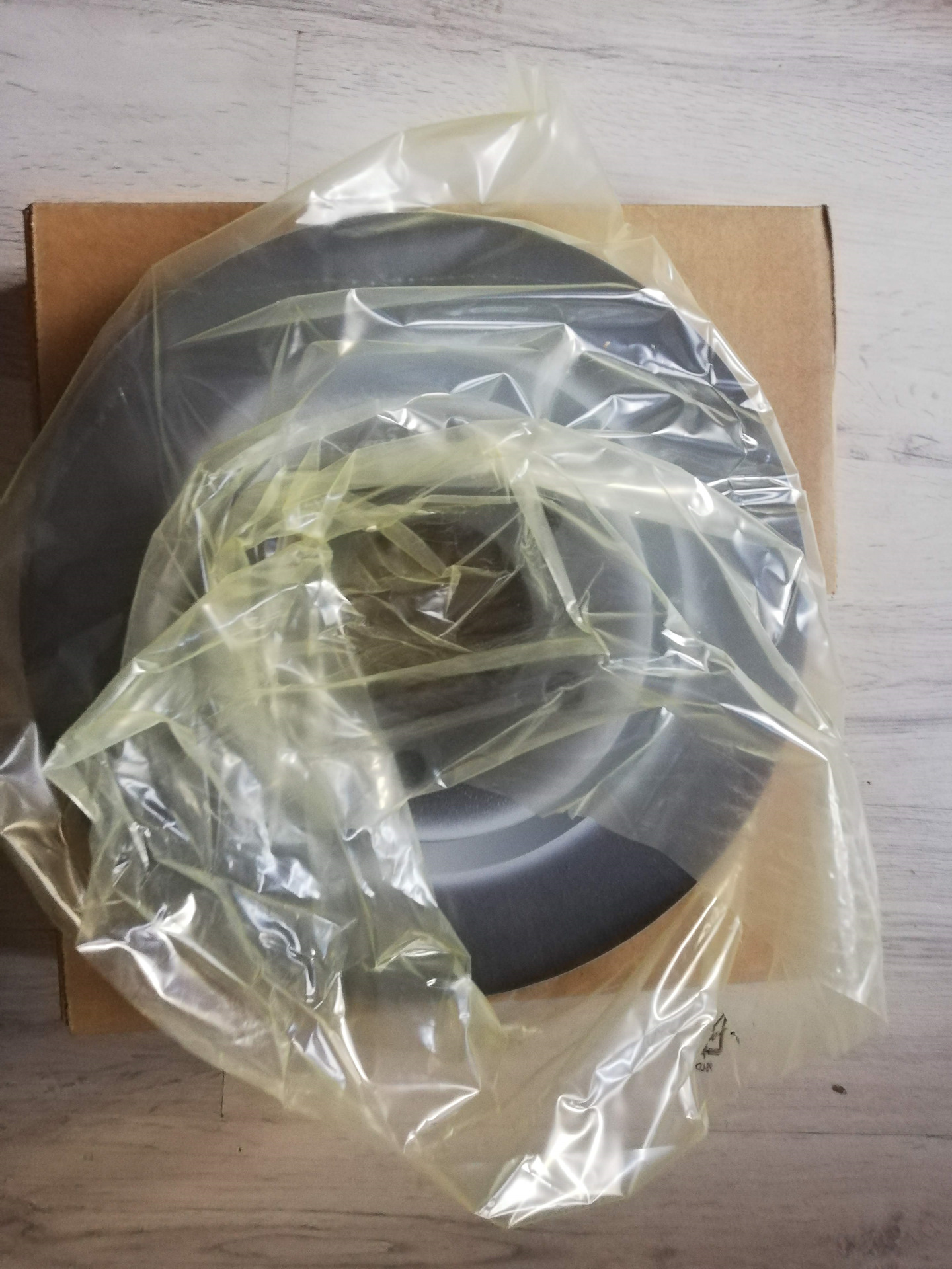 Тормоза — расходники. — Land Rover Discovery III, 4 л, 2006 года ...