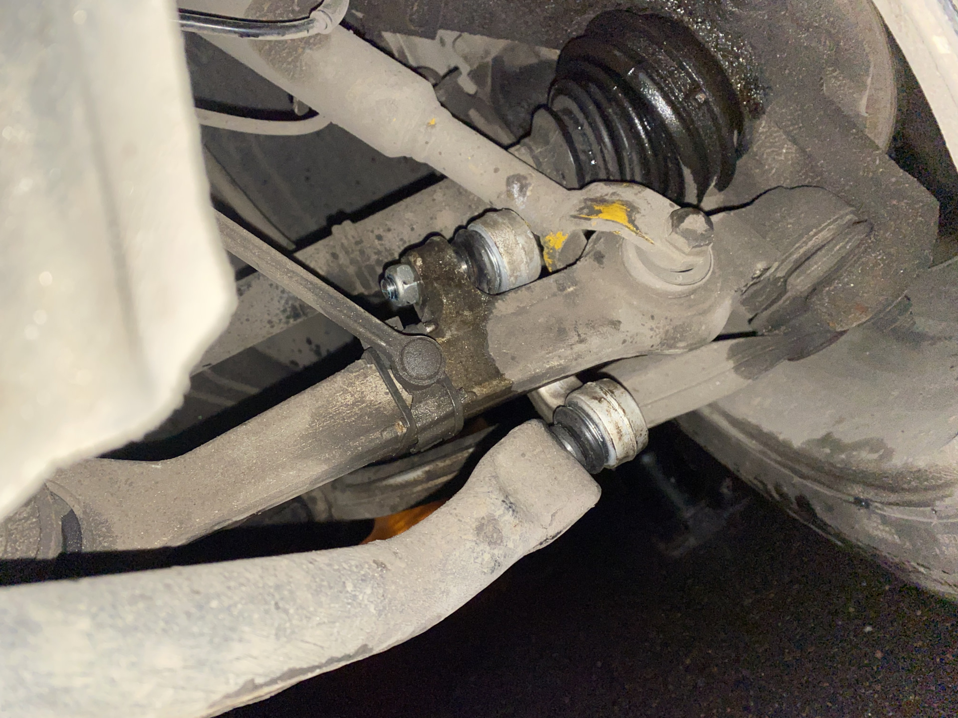 Замена передних стоек стабилизатора на ауди а8д2 — Audi A8 (D2), 4,2 л, 1999 года | расходники ...