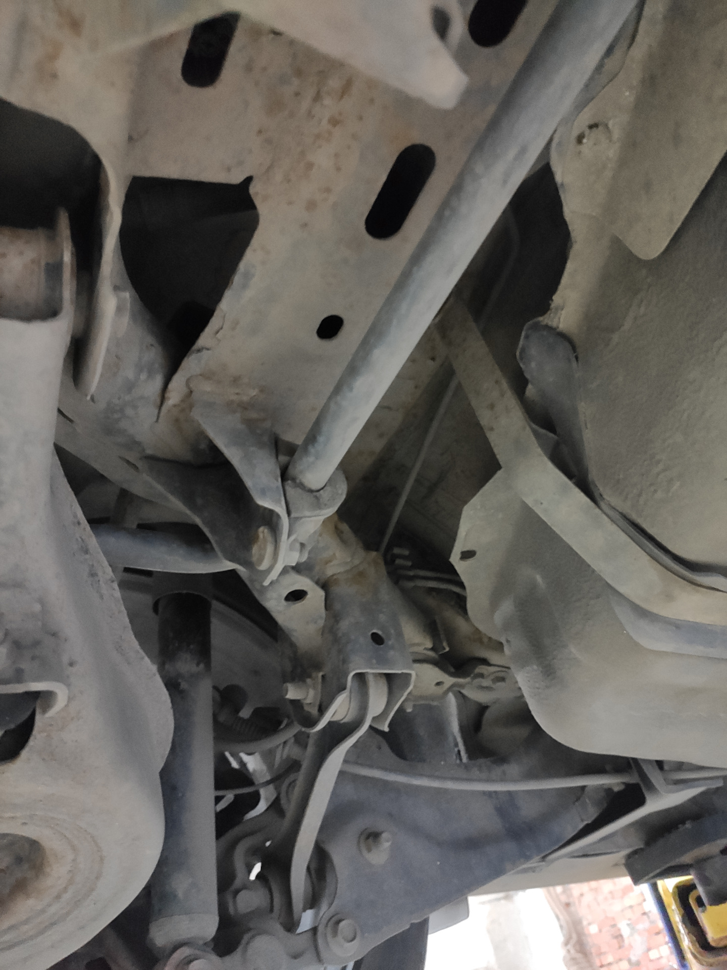 Плановое ТО + втулки стабилизатора — Mazda 6 (2G) GH, 1,8 л, 2011 года ...