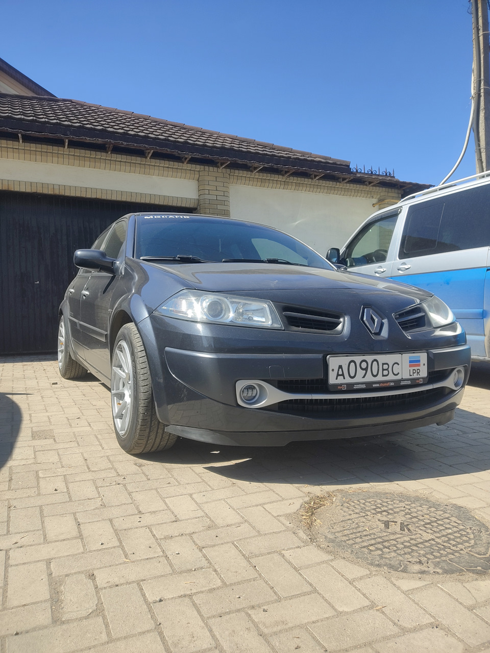 Губа под бампер от Шевроле Круз(озон) — Renault Megane II, 1,6 л, 2009 ...