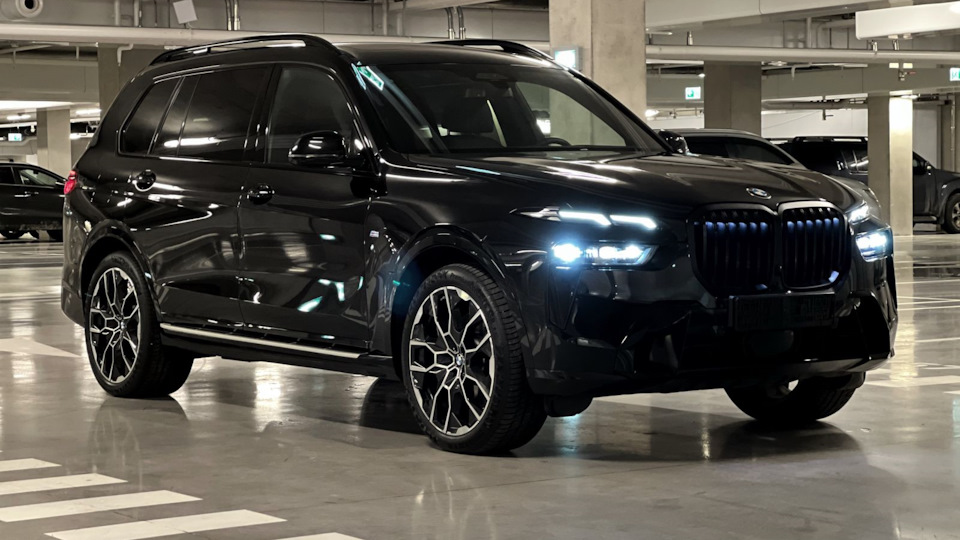 BMW X7 (G07) 4.0 дизельный 2023 | BLACK SAPPHIRE 40d на DRIVE2