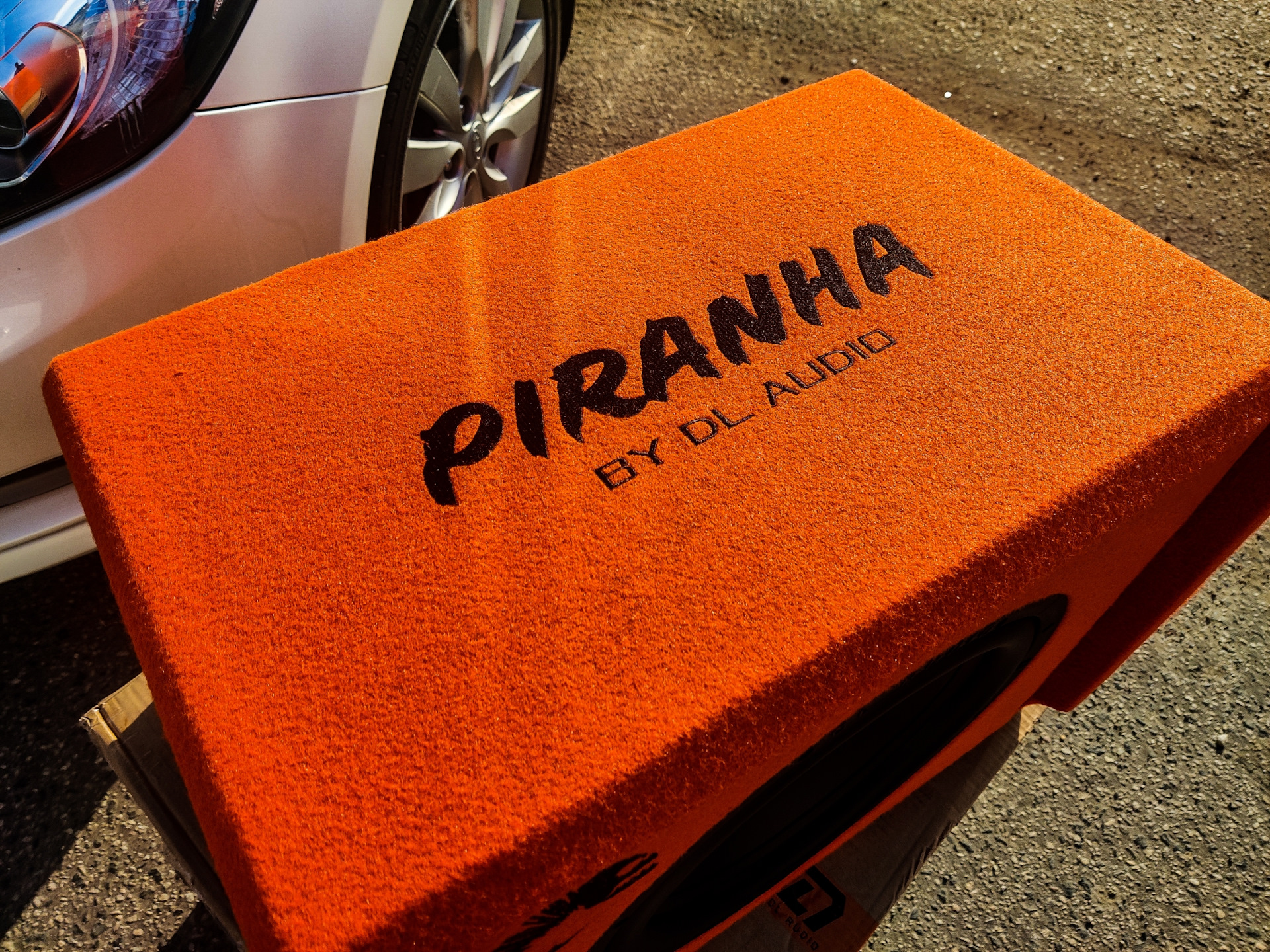 Ну очень активный сабвуфер 💪💪💪 Piranha 12A Orange 💥💥💥 — KIA Cerato (3G ...