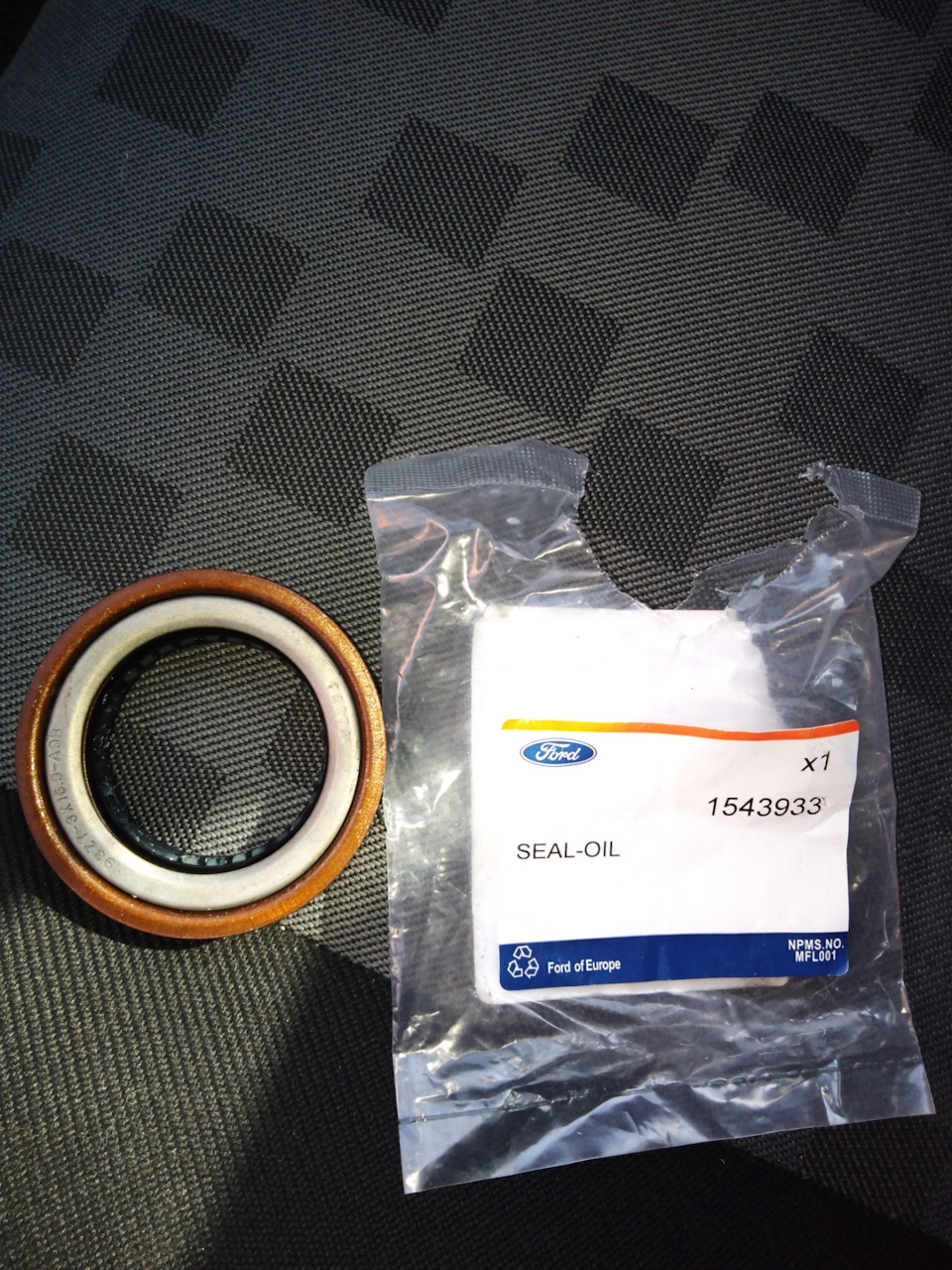 Вибрация при разгоне — Ford Focus II Hatchback, 1,8 л, 2008 года ...