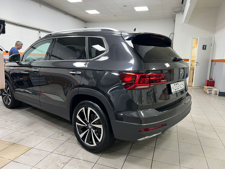 Кварцевое покрытие лкп — Volkswagen Tharu, 1,4 л, 2022 года | мойка ...