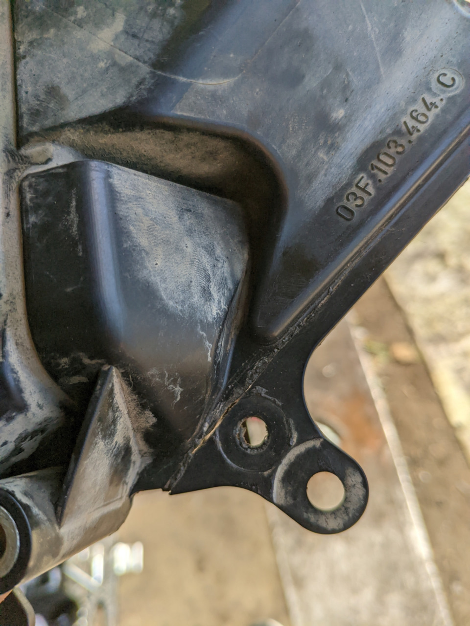 03F103464C Маслоотделитель VAG | Запчасти на DRIVE2