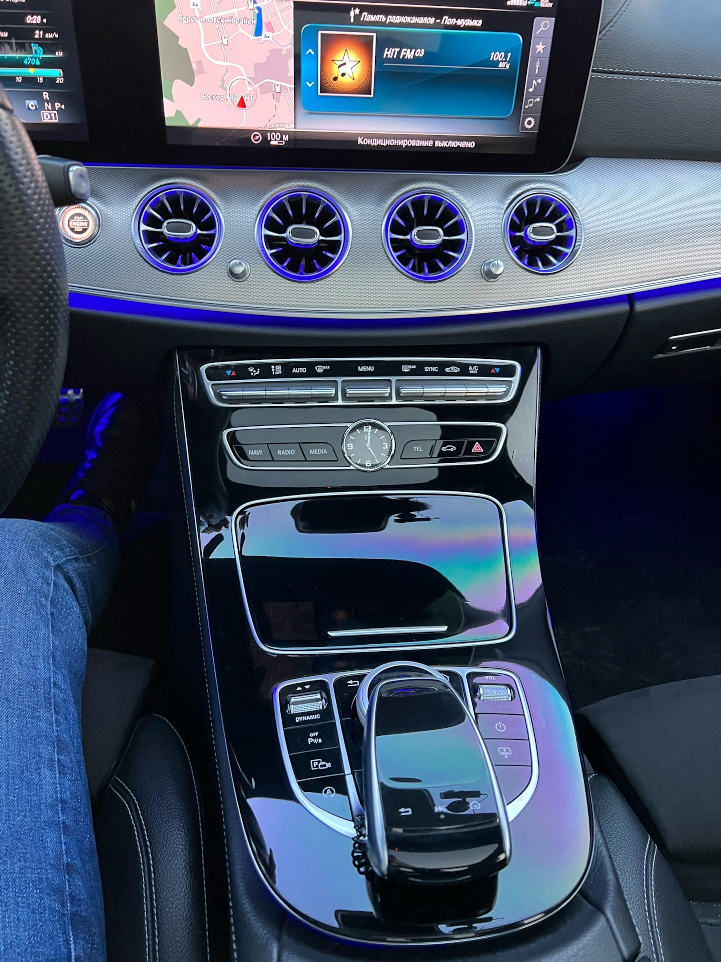 Тонировка панорамы и восстановление центральной консоли — Mercedes-Benz ...