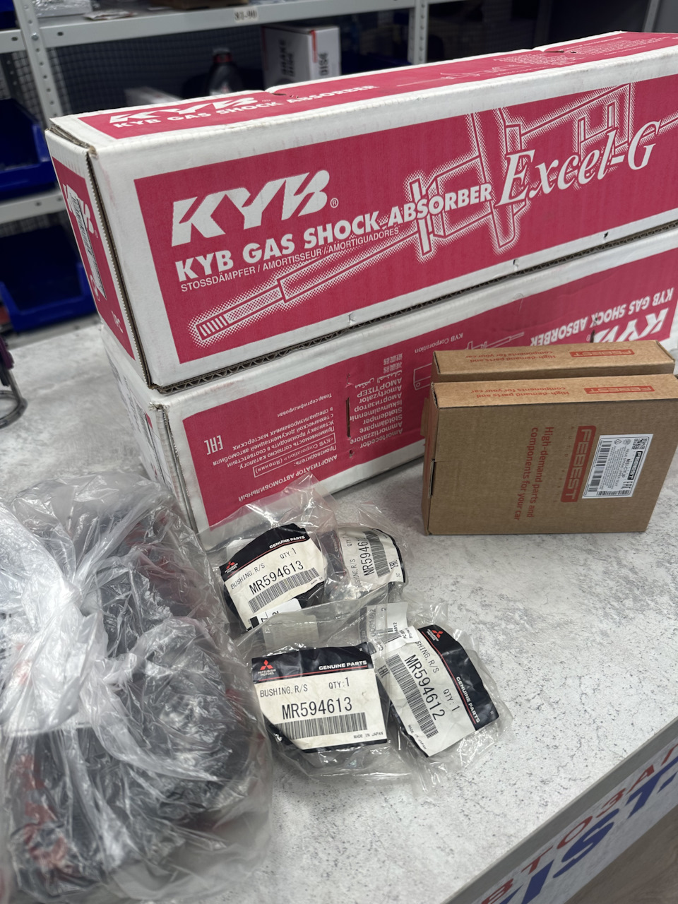 Замена задних амортизаторов 150мм — Mitsubishi Lancer X, 2 л, 2008 года ...