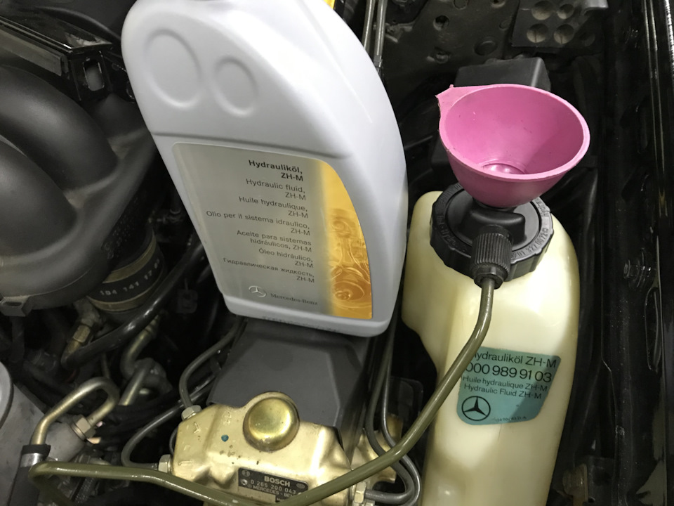 Бачок для гидравлической жидкости — Mercedes-Benz E-class Coupe (C124 ...