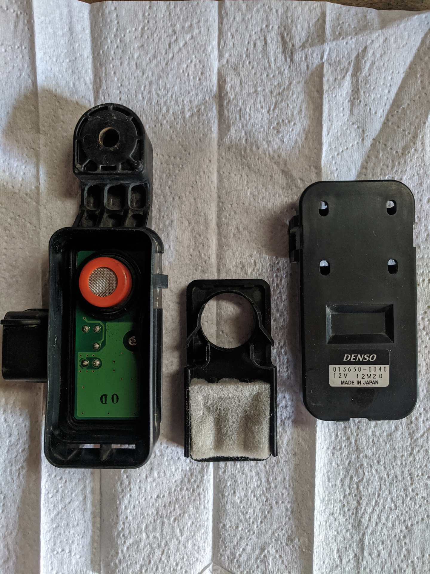 Чистка датчика загазованности — Toyota Crown Hybrid, 3,5 л, 2011 года ...