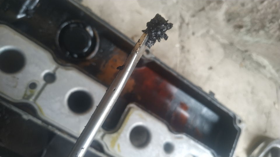 Нужна помощь зала или замена клапанной крышки. — Opel Zafira A, 1,8 л ...