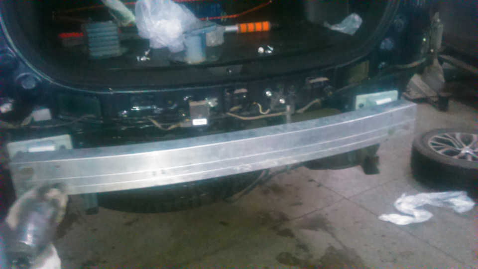 Разновидность усилителей бампера №2 — Mitsubishi Outlander (3G), 2,4 л ...