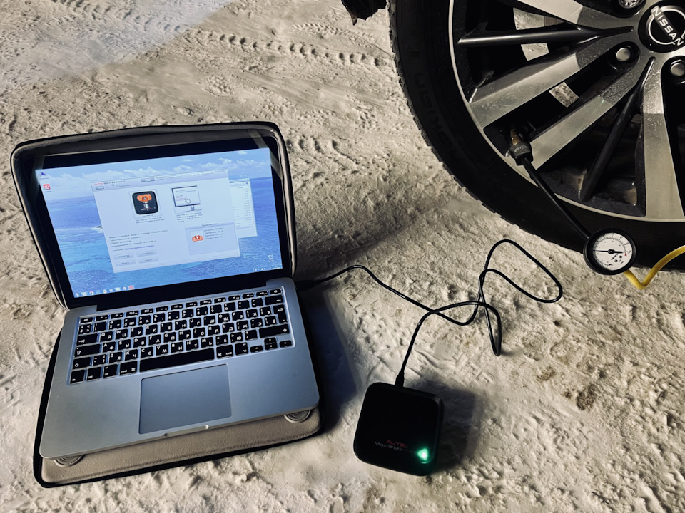 Считывание датчиков с помощью AUTEL MaxiTPMS PAD Part II — Nissan Pathfinder (5G), 3,5 л, 2021 ...