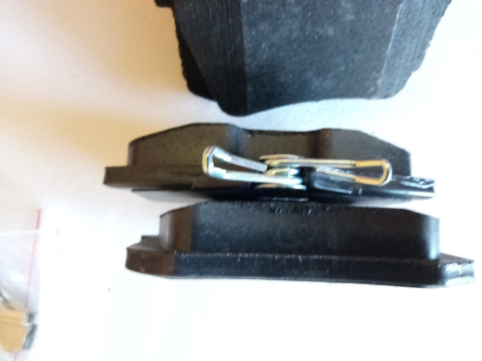 440661332R Комплект КОЛОДОК ТОРМ ЗАД RENAULT | Запчасти на DRIVE2