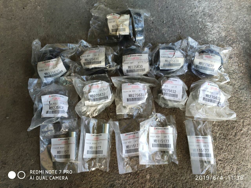 Замена подушек кузова 4М40 — Mitsubishi Pajero (2G), 2,8 л, 1995 года ...