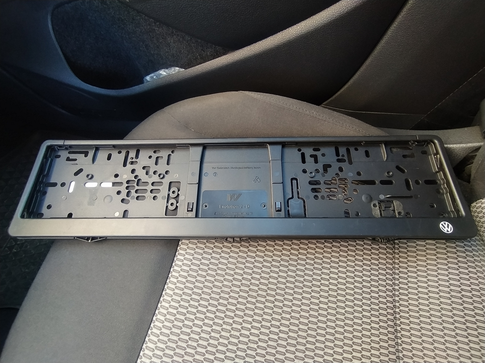 Рамки VW. 000071801BC — Volkswagen Polo Sedan, 1,6 л, 2014 года ...