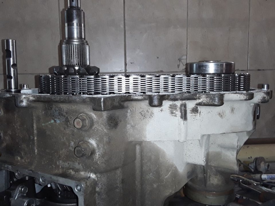 L200 широкая цепь в раздатку — Mitsubishi L200 (4G), 2,5 л, 2011 года ...