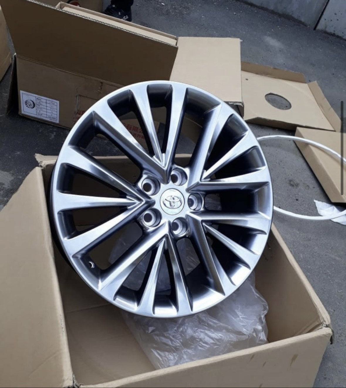 В поисках камриков r19 — Toyota Camry (XV50), 2,5 л, 2018 года ...