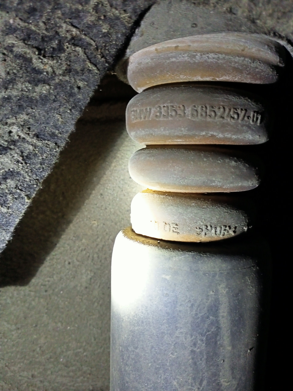 Отбойник амортизатора — BMW 2 series Gran Tourer (F46), 1,5 л, 2016 ...