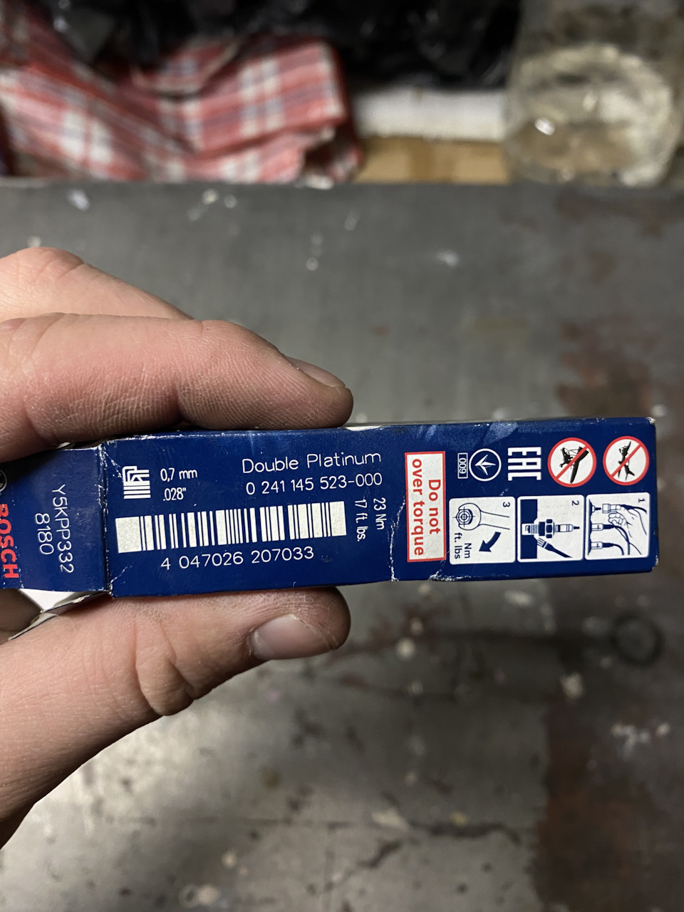 0241145523 СВЕЧА ЗАЖИГАНИЯ Y5KPP332 (0.7), 1ШТ BOSCH | Запчасти на DRIVE2