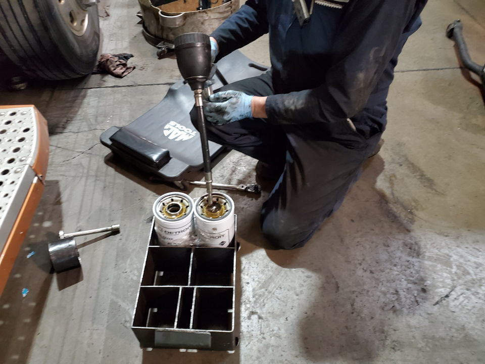 Трос ручника — Ford Focus III Hatchback, 1,6 л, 2011 года | расходники ...