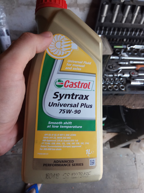 MN132055 Сальник хвостовика заднего редуктора Mitsubishi | Запчасти на ...