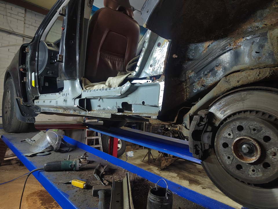 Пороги — Volvo XC90 (1G), 2,5 л, 2007 года | кузовной ремонт | DRIVE2