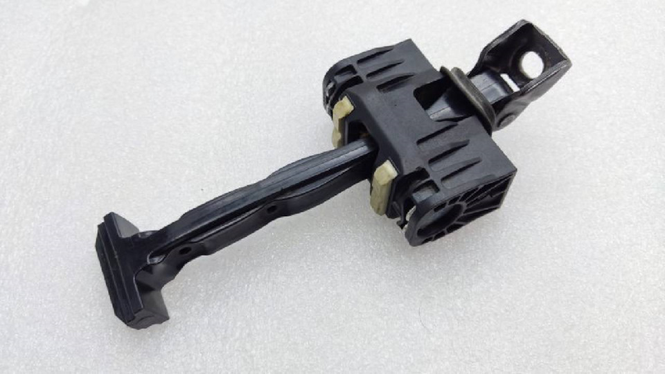 Скрипит дверь, как смазать? — BMW X5 (F15), 3 л, 2016 года | поломка ...