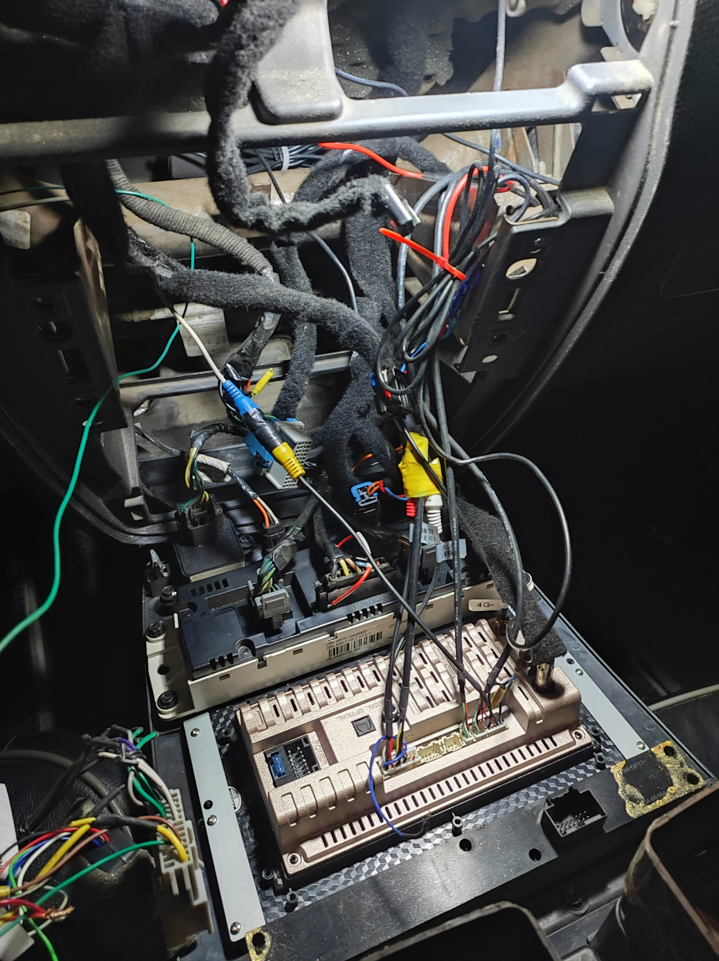 Установка GMOS-04 — Hummer H3, 3,5 л, 2005 года | автозвук | DRIVE2