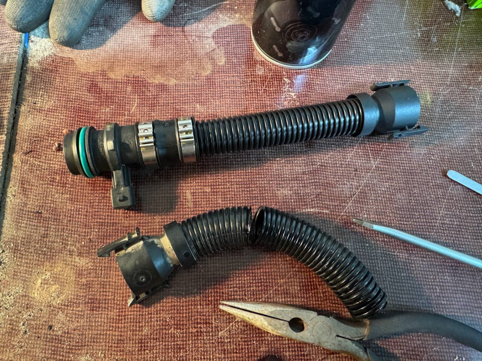 13718516241 Трубка BMW | Запчасти на DRIVE2