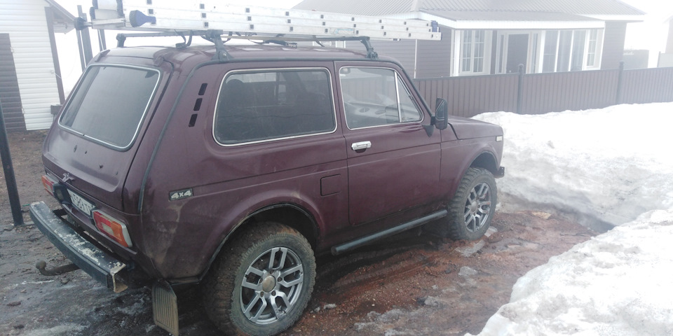 Переобулся — Lada 4x4 3D, 1,7 л, 1994 года | шины | DRIVE2