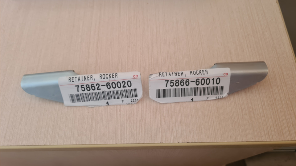 Ремонт лкп порога. Замена кронштейна пластикового порога — Toyota Land ...