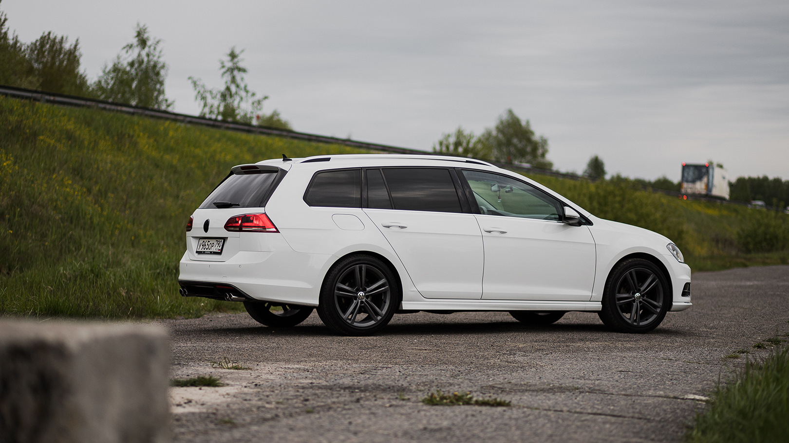 Volkswagen Golf Mk7 1.6 дизельный 2015 | 7 R line на DRIVE2