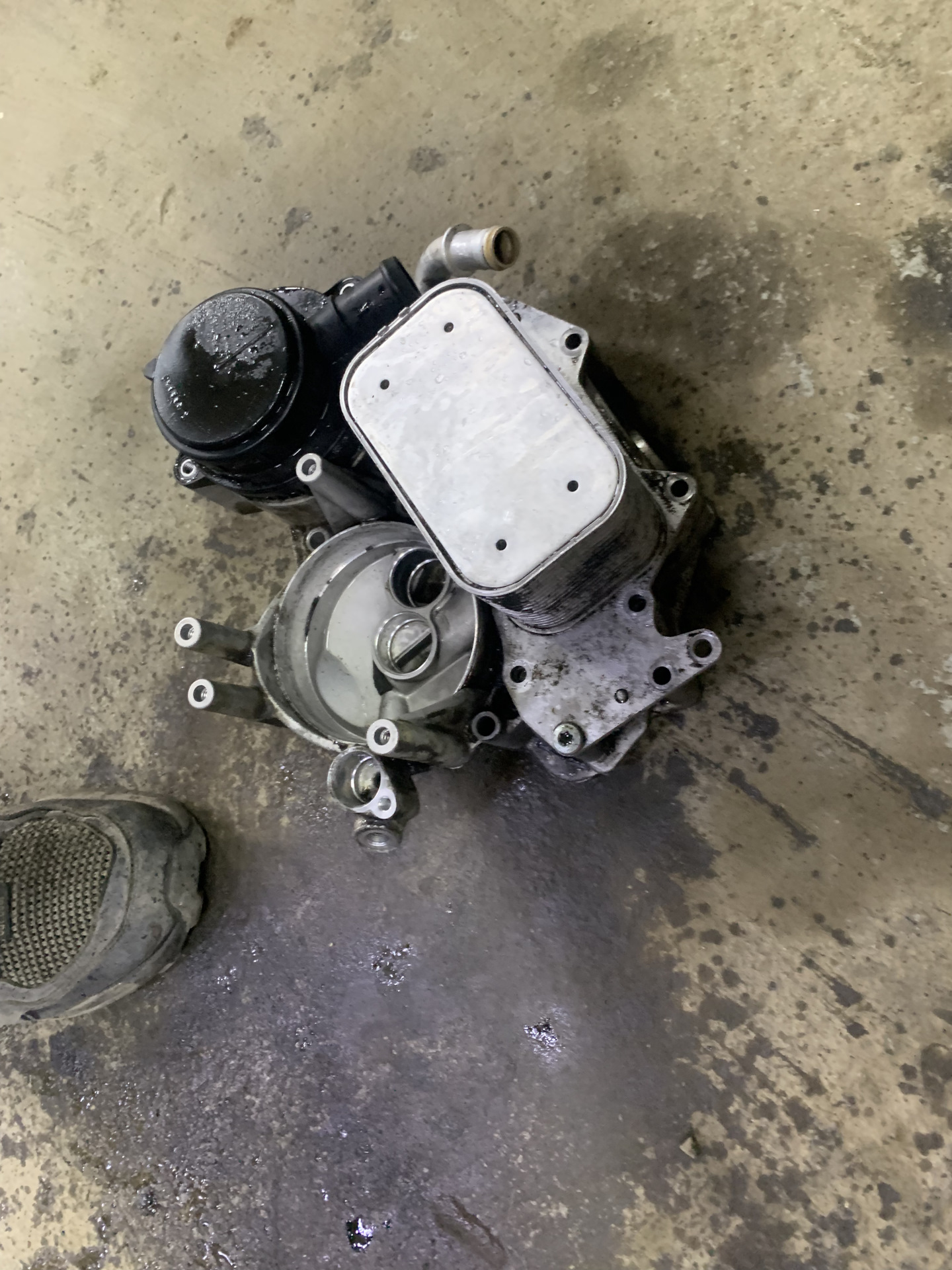 Замена прокладок в развале — Audi Q7 (1G), 3 л, 2006 года | расходники ...