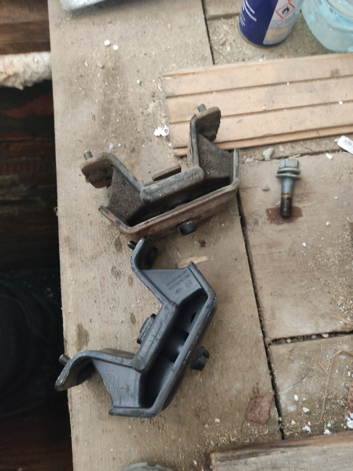 Замена подушек двигателя — SsangYong Kyron, 2 л, 2011 года | своими ...