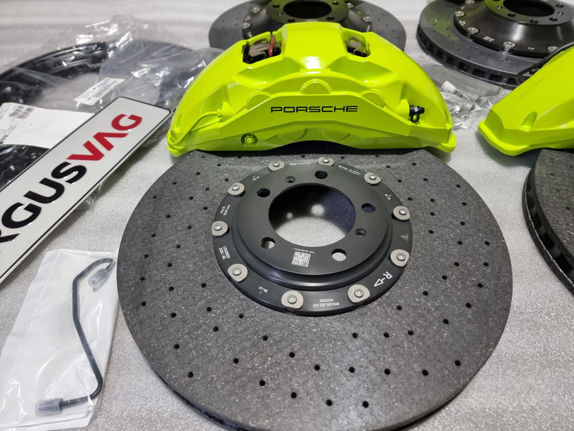 Комплект керамических тормозов для Porsche Cayenne Coype — VergusVAG на ...