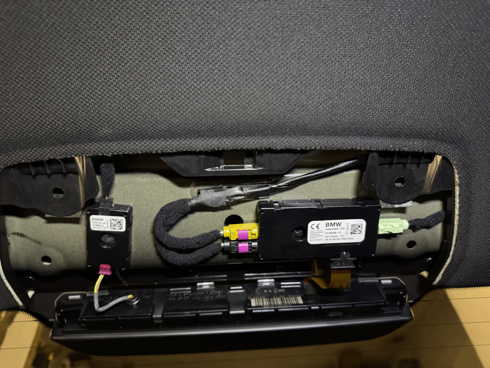 4. Замена аккумулятора телематики — BMW 5 series (G30), 2 л, 2017 года ...