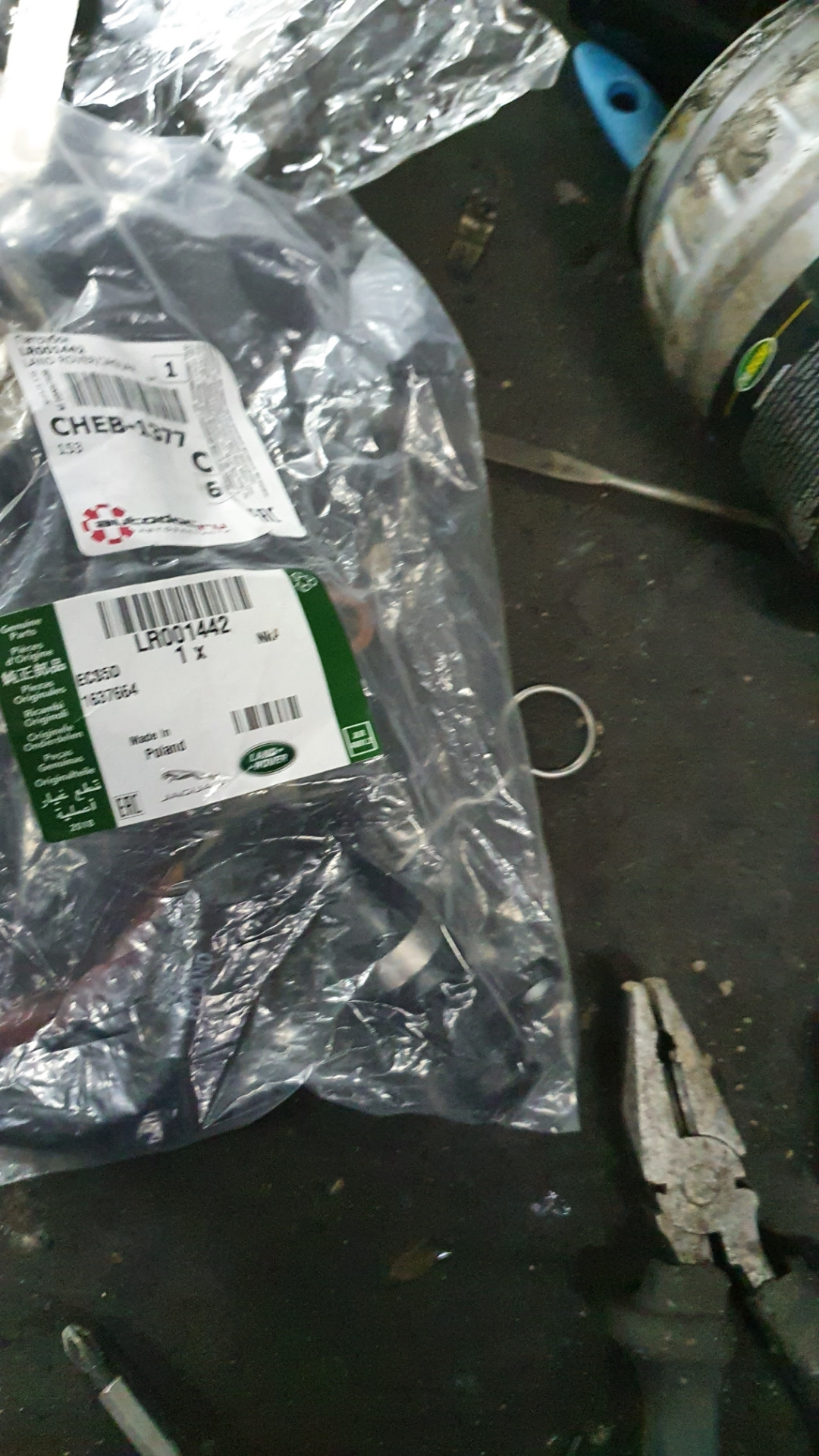 Переуплотнение маслоохладителя — Volvo S80 (2G), 3,2 л, 2008 года ...