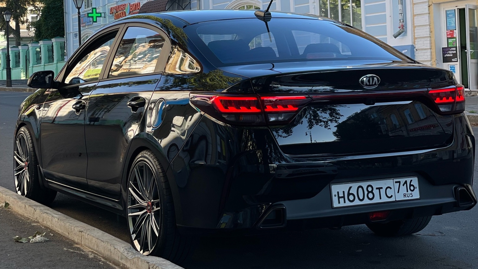 KIA Rio (4G) 1.6 бензиновый 2021 | черная катафалка на DRIVE2