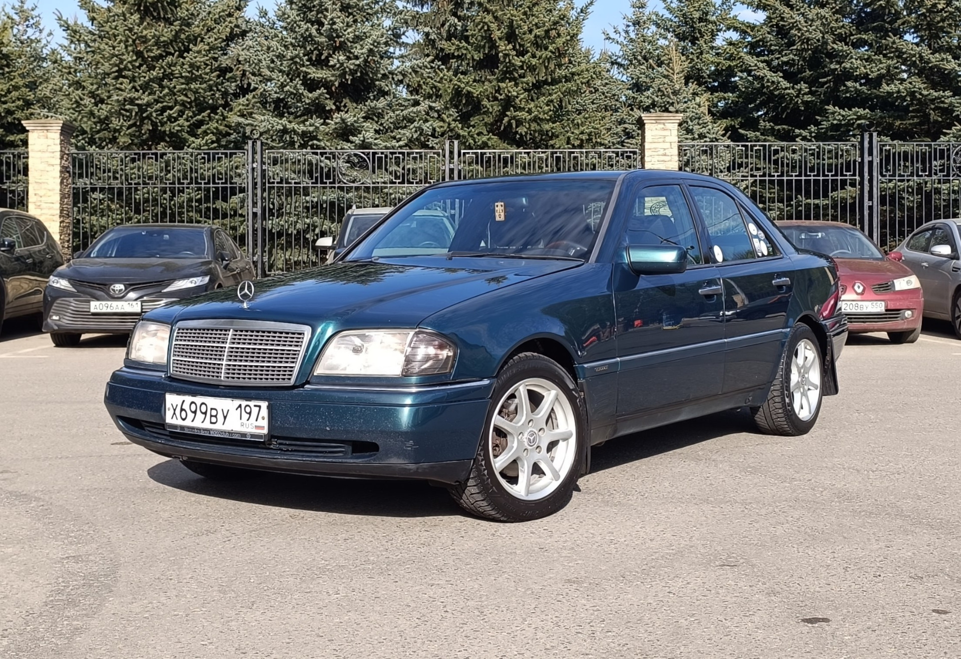 А вот и весна… — Mercedes-Benz C-Class (W202), 2,8 л, 1995 года ...