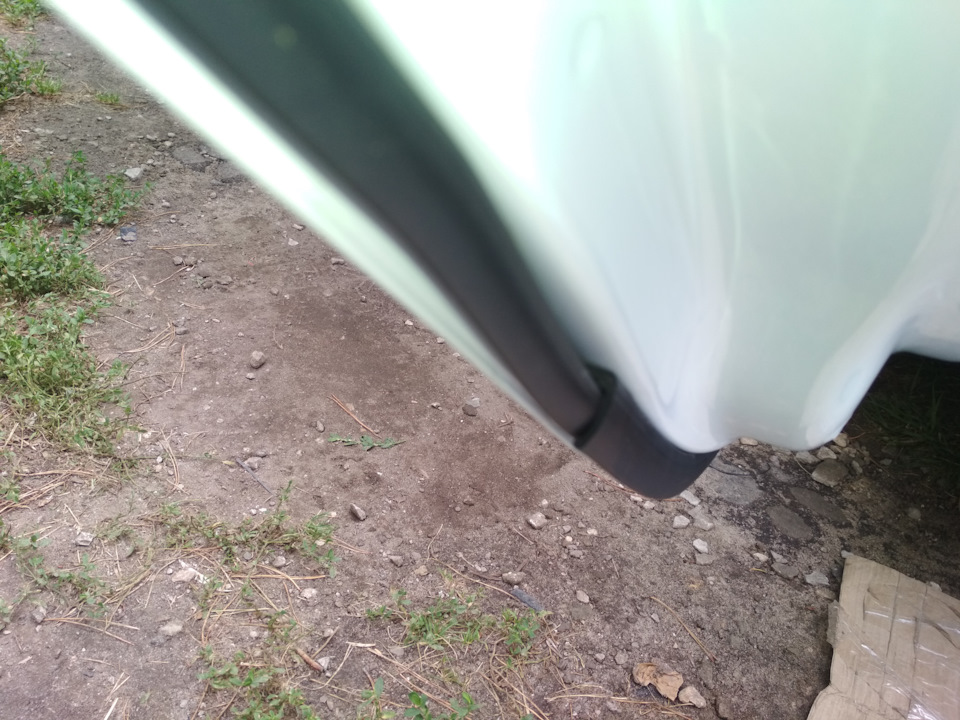 Устали уплотнители порогов дверей — Lada Vesta (1G), 1,6 л, 2020 года ...