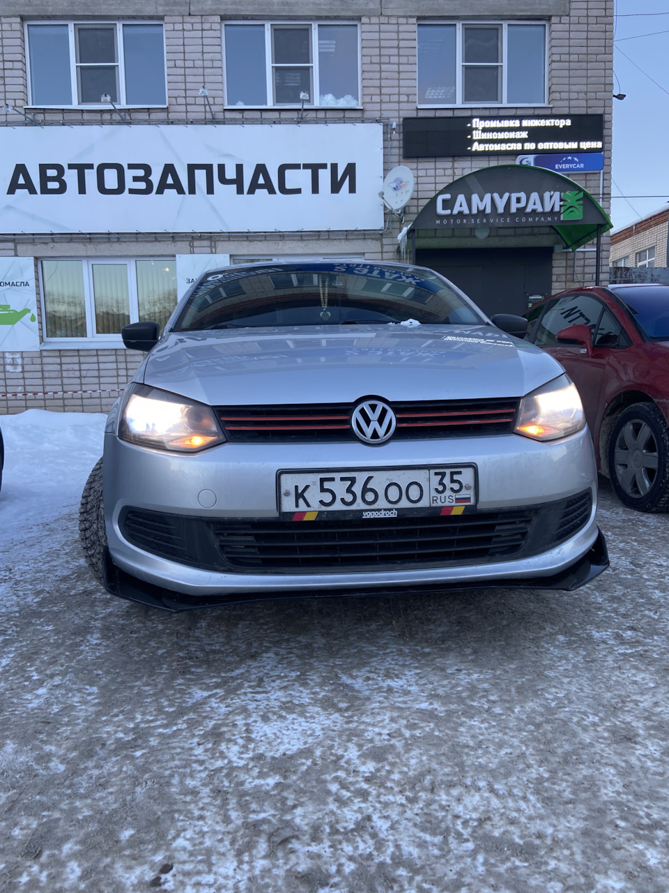 Универсальная губа на поло седан — Volkswagen Polo Sedan, 1,6 л, 2012 ...