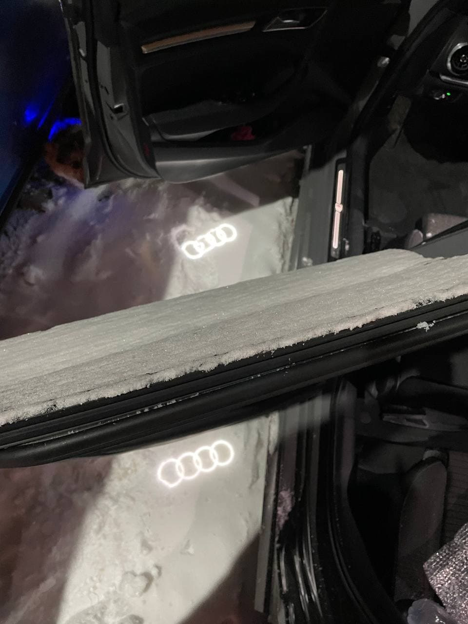 Подсветка в двери — кольца, Китай вариант — Audi A3 Sedan (8V), 1,4 л, 2019 года | аксессуары ...