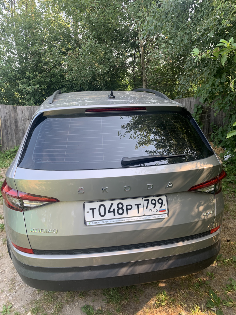 Дефлекторы заднего стекла, рамки — Skoda Kodiaq (1G), 2 л, 2020 года ...