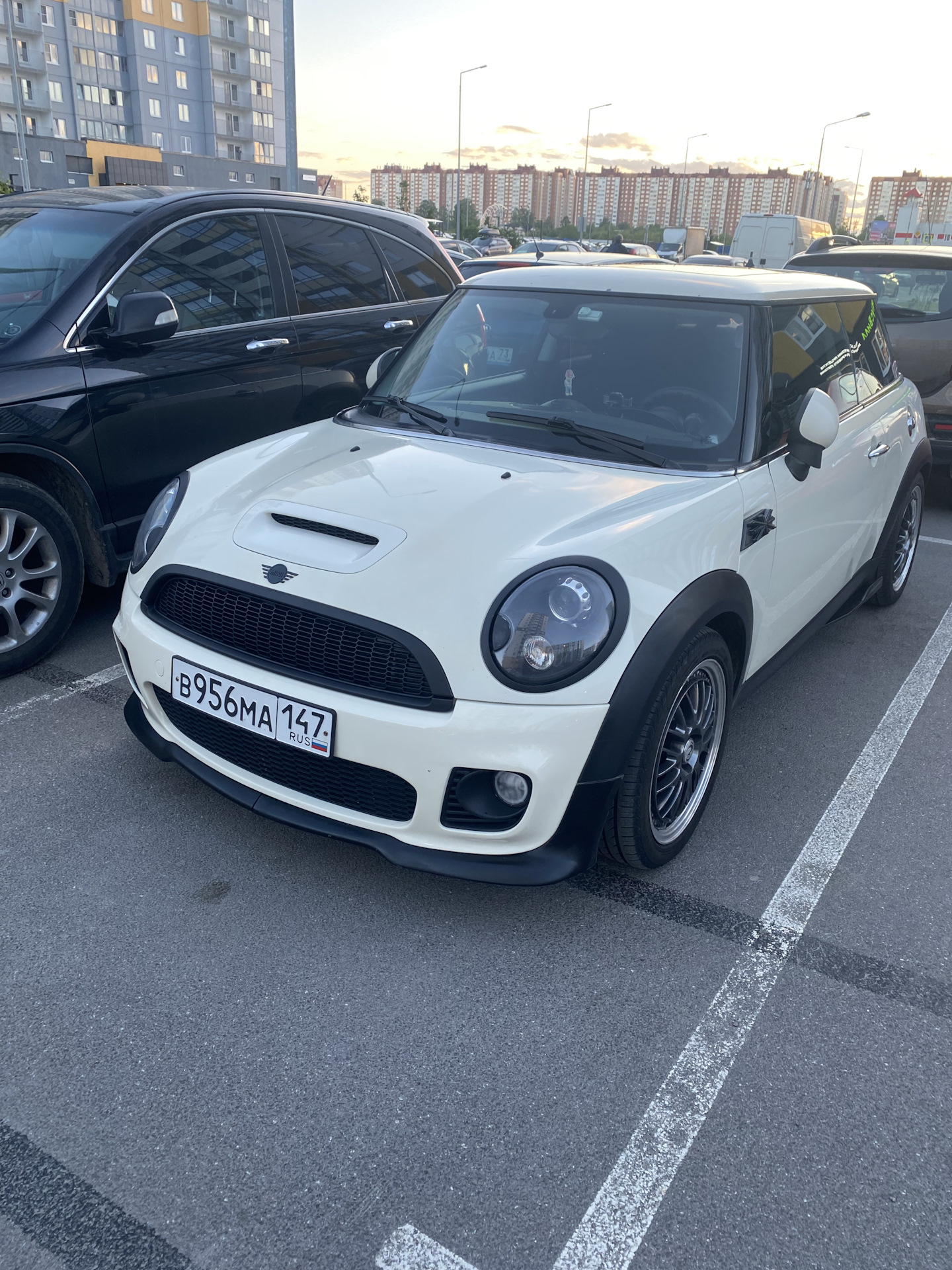 Обвес JCW Loading 78%done — MINI Cooper S Mk II, 1,6 л, 2008 года ...
