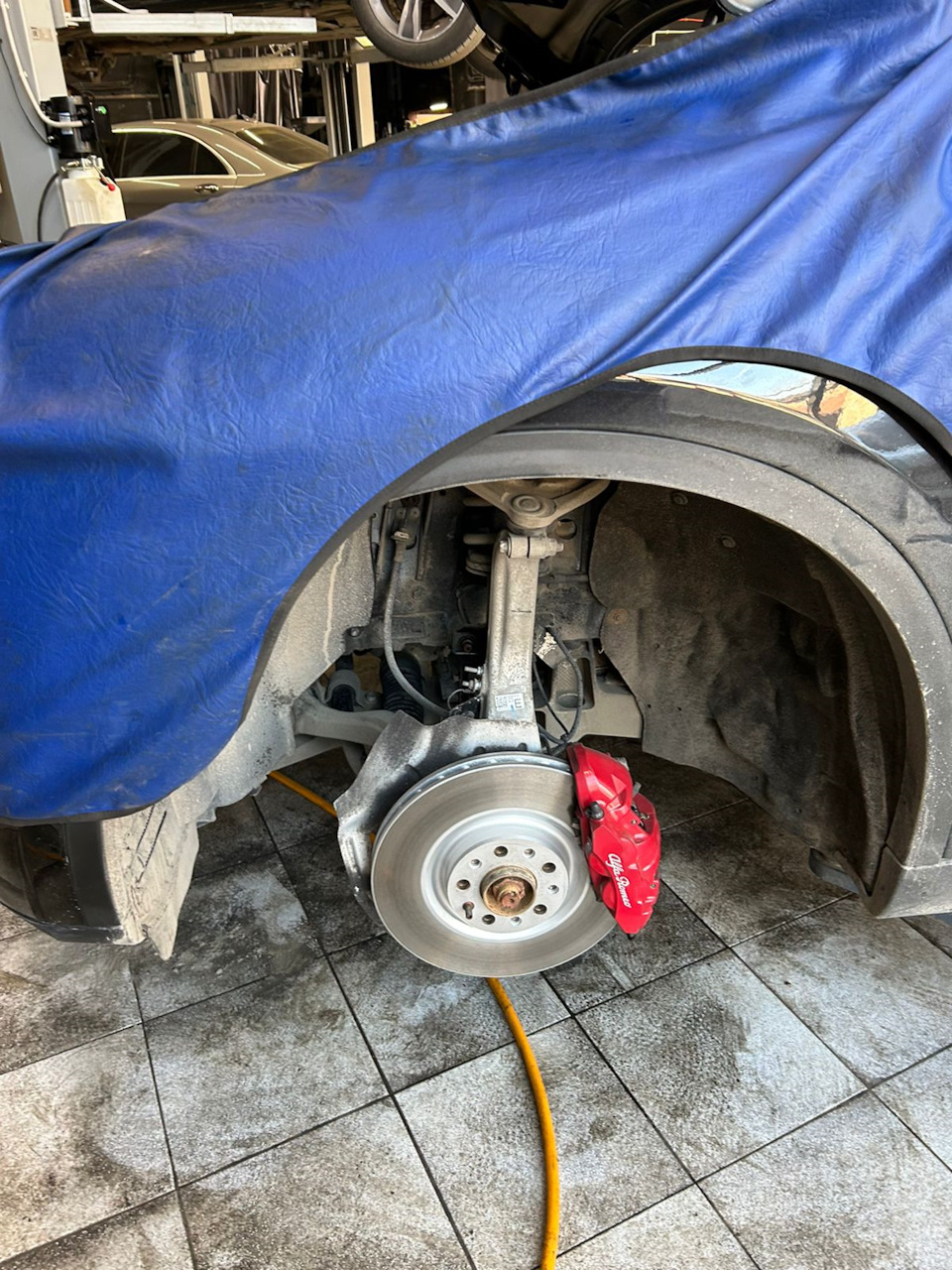 6️⃣ Свечи и стойки стаба — Alfa Romeo Stelvio, 2 л, 2017 года | визит ...