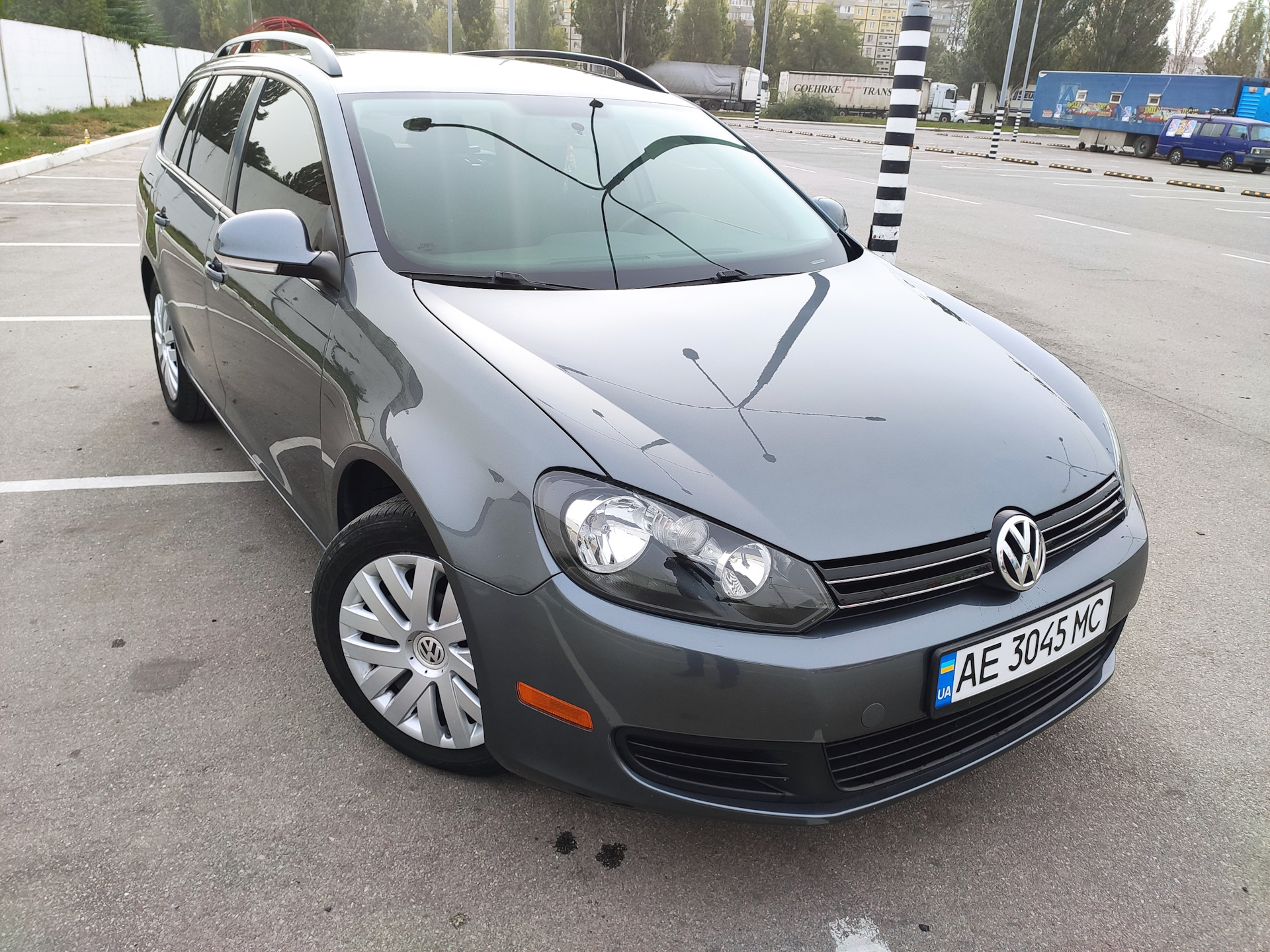 Помылись — Volkswagen Jetta Wagon (Mk6), 2,5 л, 2013 года | мойка | DRIVE2