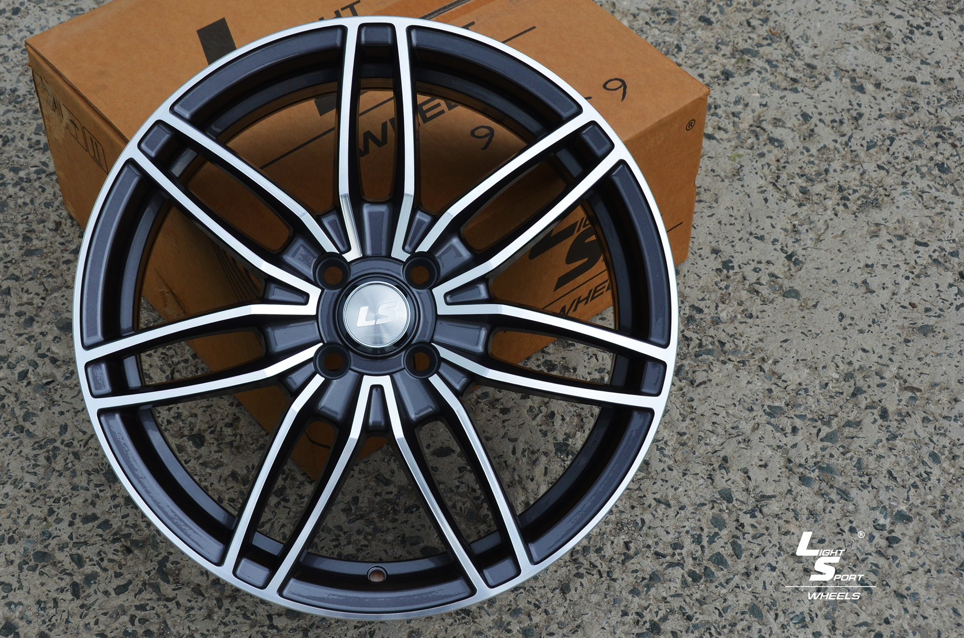 Литые диски LS Wheels 1241 для автомобилей INFINITI, TOYOTA Camry ...