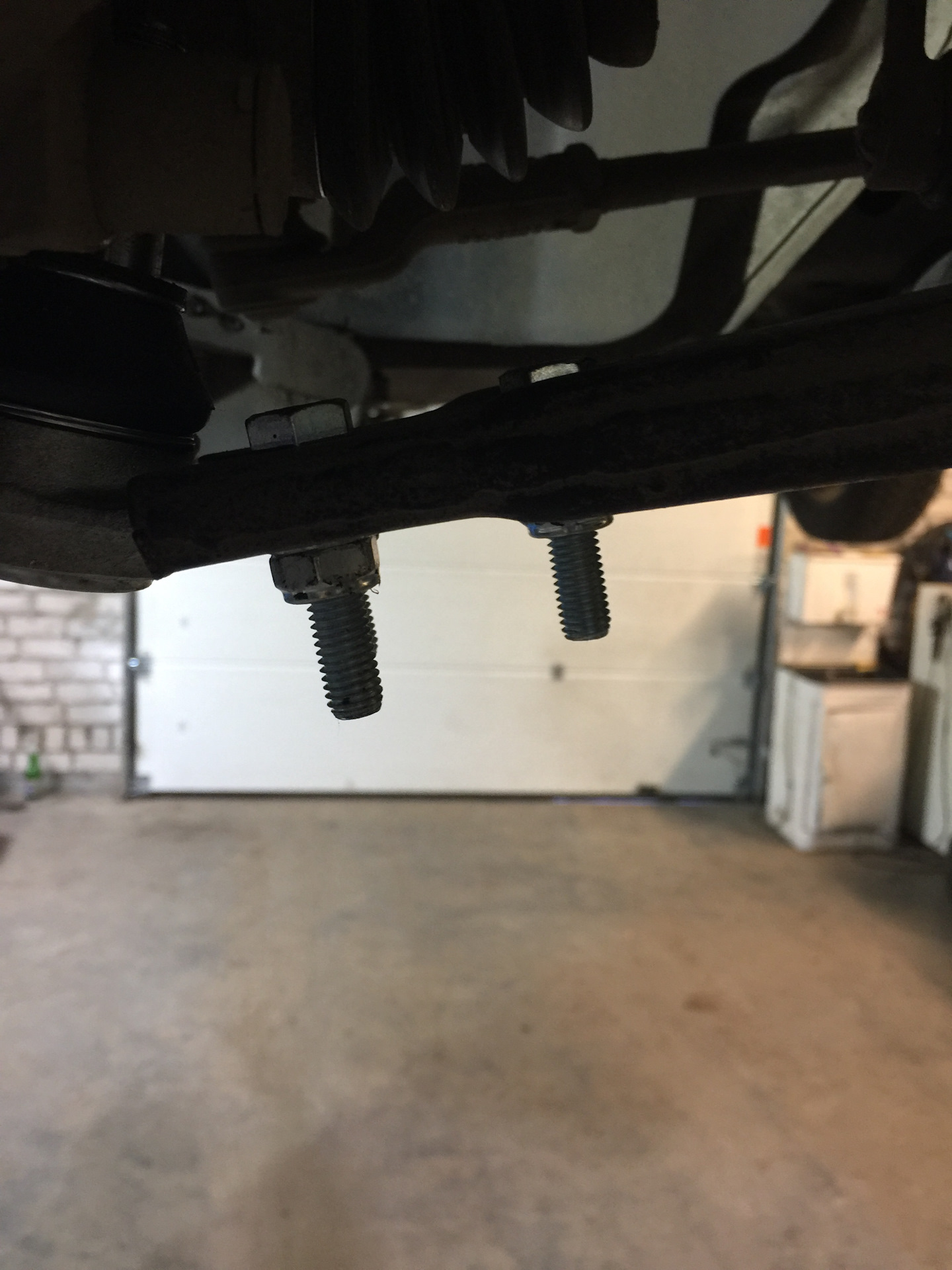 Пришла пора замена шаровых — Ford Focus II Hatchback, 1,6 л, 2010 года ...