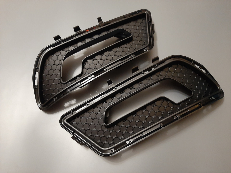 A2128850853 Решетка бампера переднего MERCEDES | Запчасти на DRIVE2