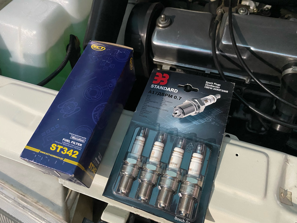 ТО — Замена свечей, топливного фильтра — Lada 2109, 1,5 л, 1998 года ...